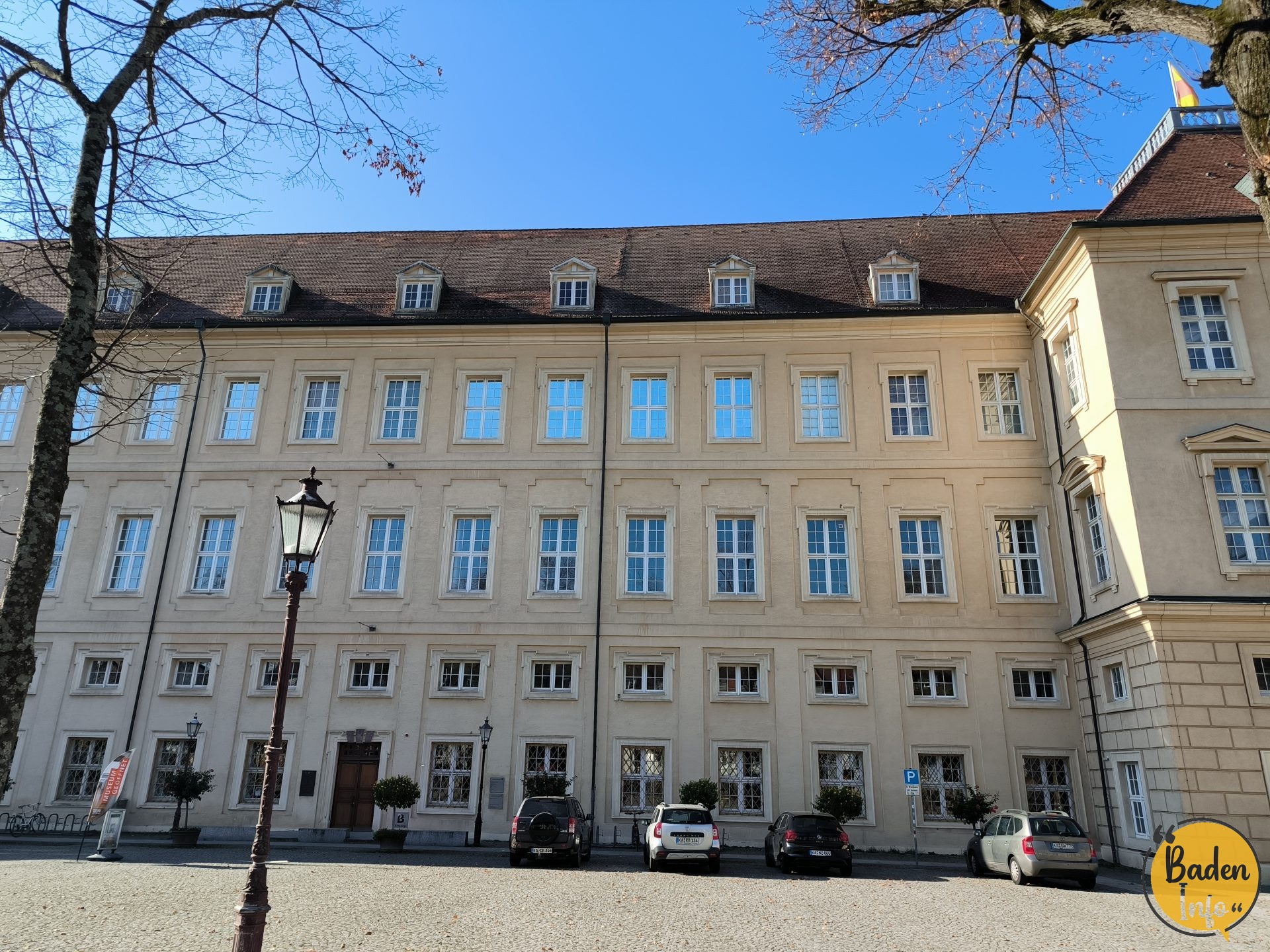 Die Karlsburg in Durlach und ihre Geschichte - Badeninfo – Freizeit ...